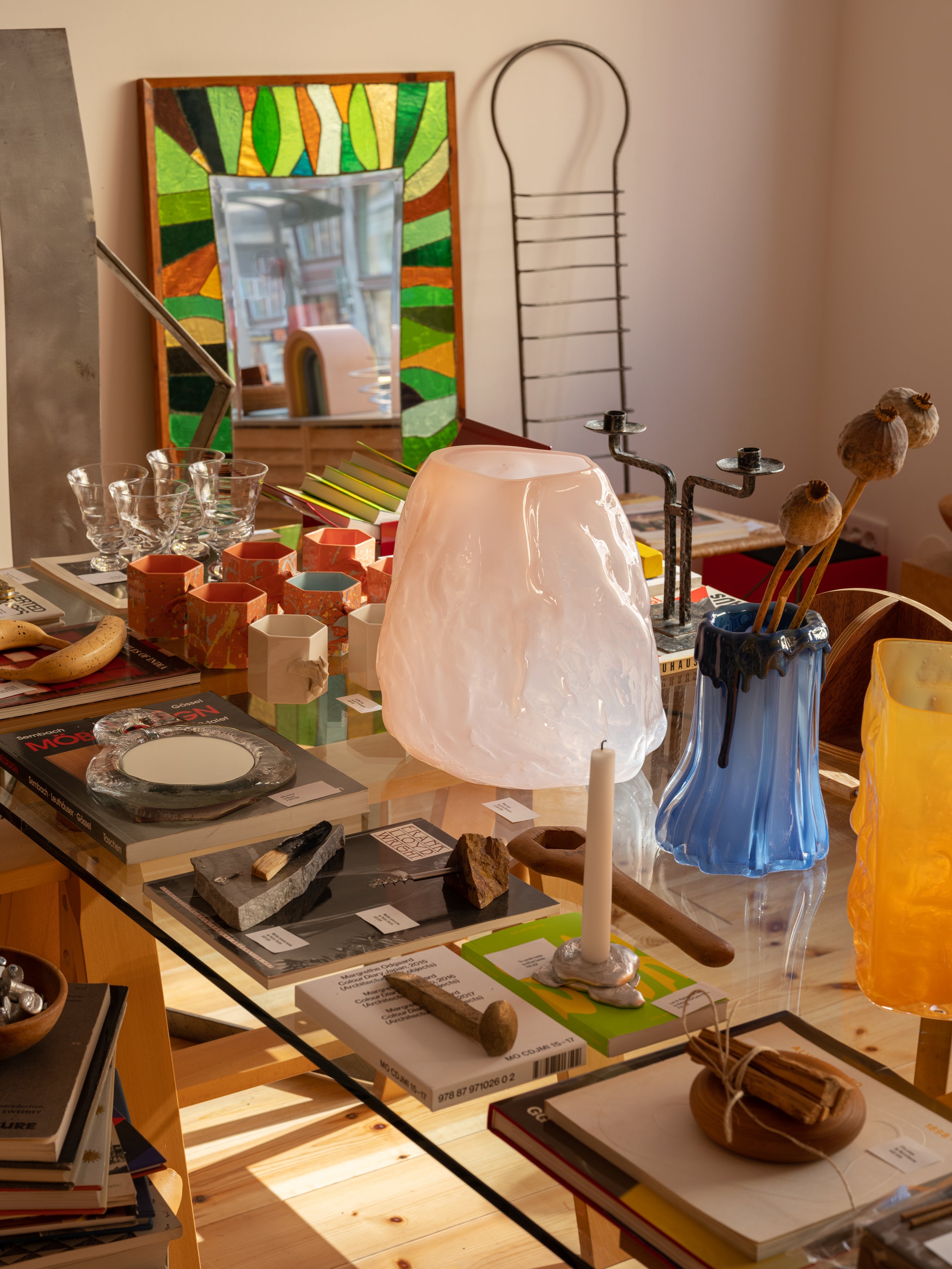 Arranging Things Shop