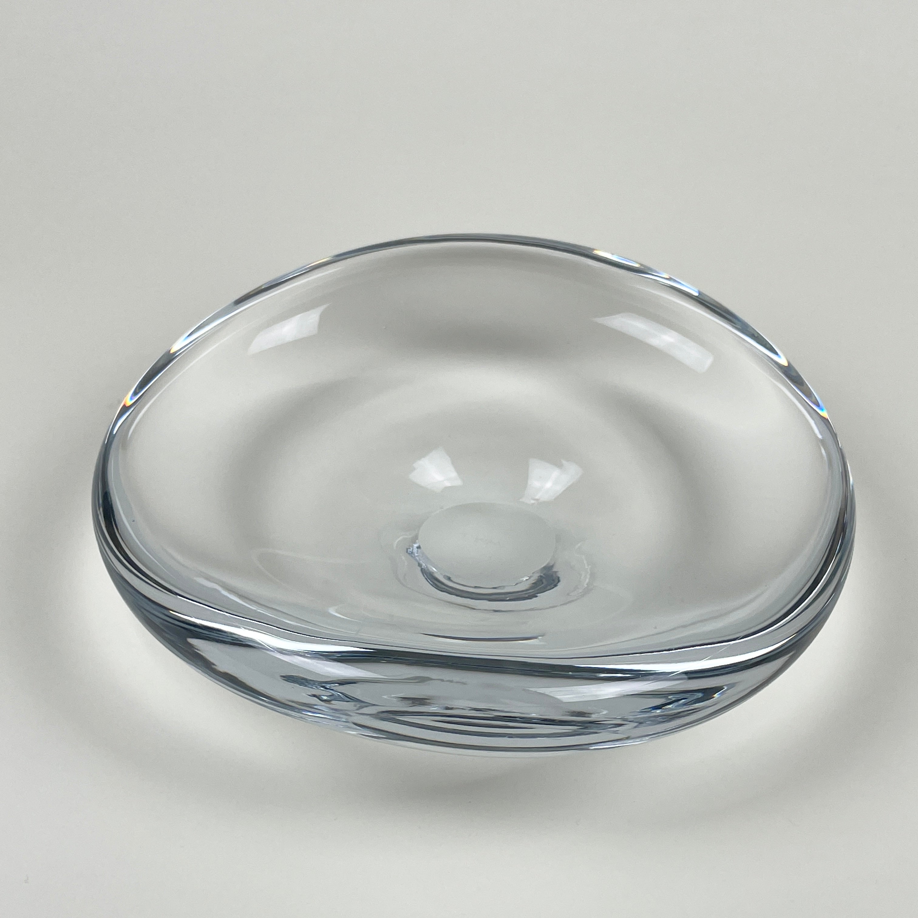 Handblown glass bowl by Lisa Reiser XL – Arranging Things